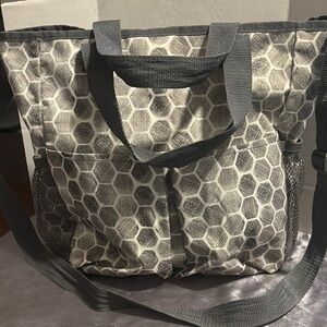 thirty-one - Poshmark